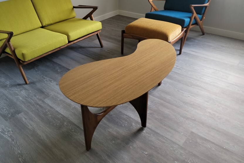 Kidney Table With Curved Base - Motiroma